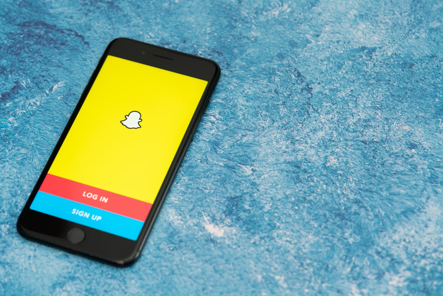 Is Snapchat End-To-End Encrypted